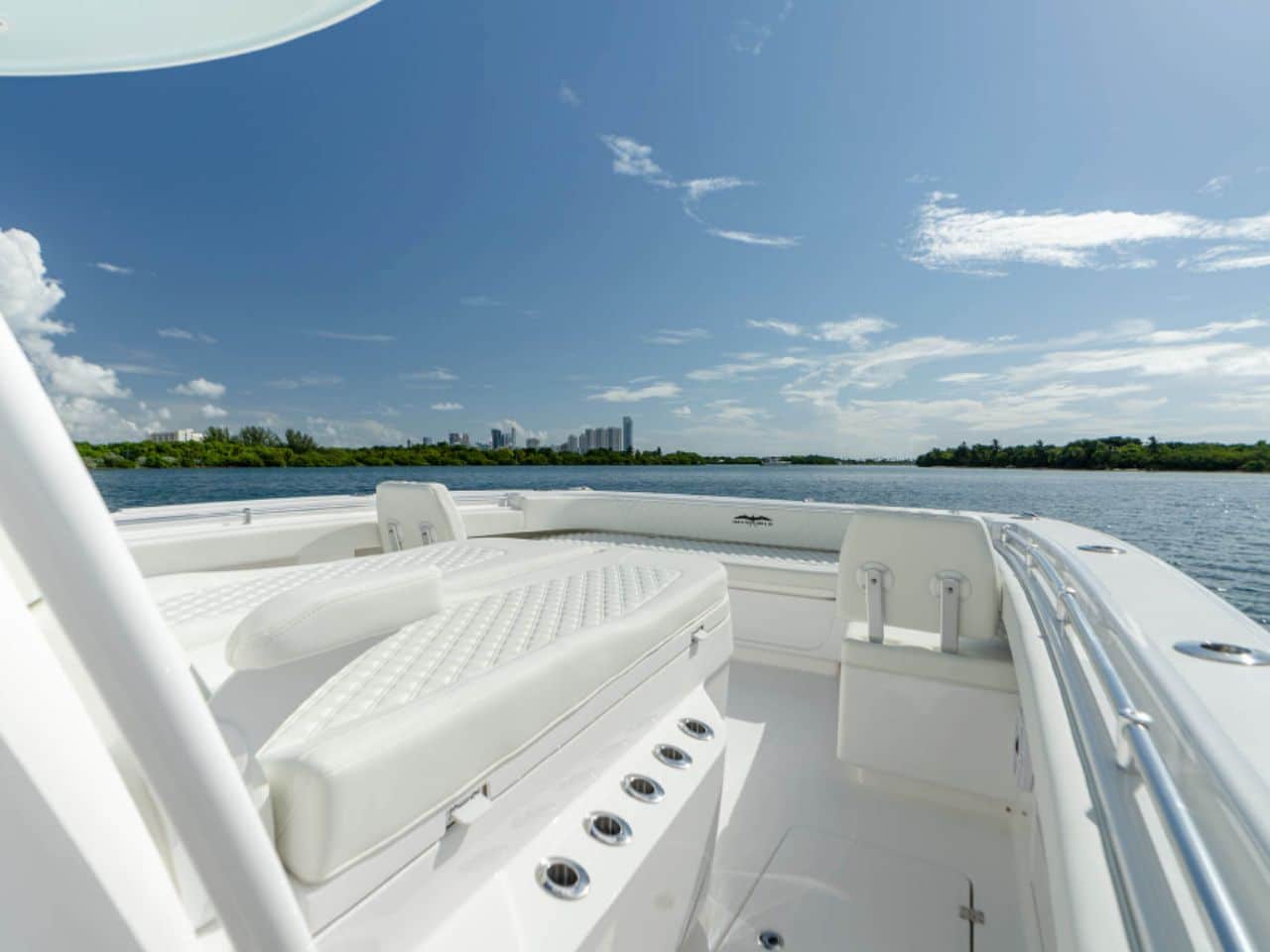 Invincible Catamaran 37: Power blended with comfort | Ocean Blue Fishing